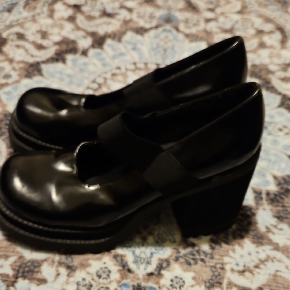 BONGO | Shoes | Vintage 9s Bongo Black Patent Platform Mary Janes ...